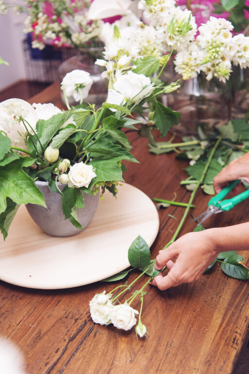 8 Steps for Creating A Professional Floral Arrangement At Home - HOUSE ...